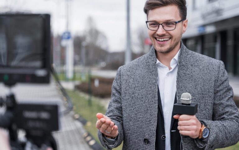 Michał Dąbrowski dołącza do dziennikarskiego zespołu Radia Łódź ... Michał Dąbrowski dołącza do dziennikarskiego zespołu Radia Łódź ...